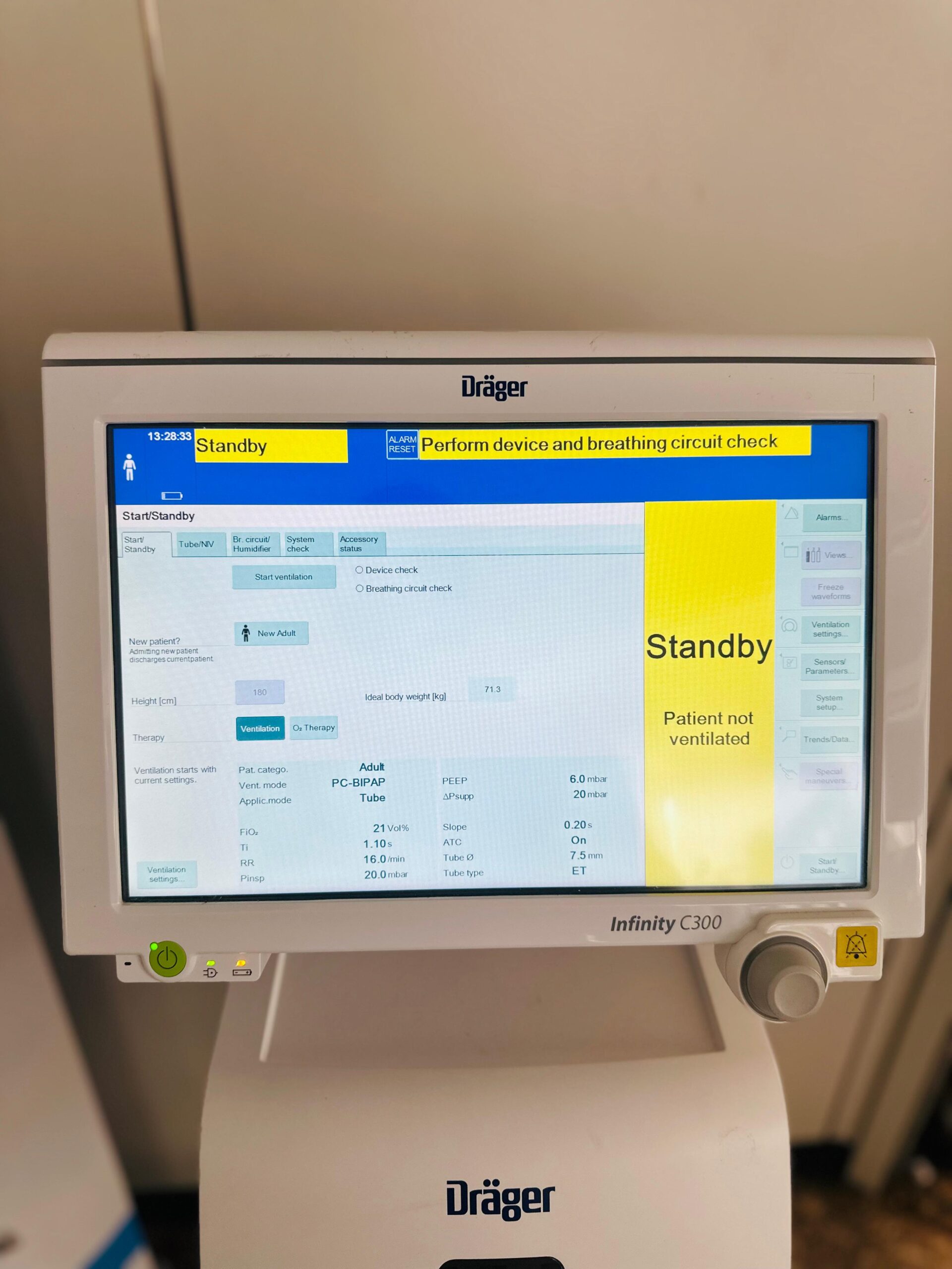 DRAEGER Evita V300 Ventilator – AM MEDICAL Germany