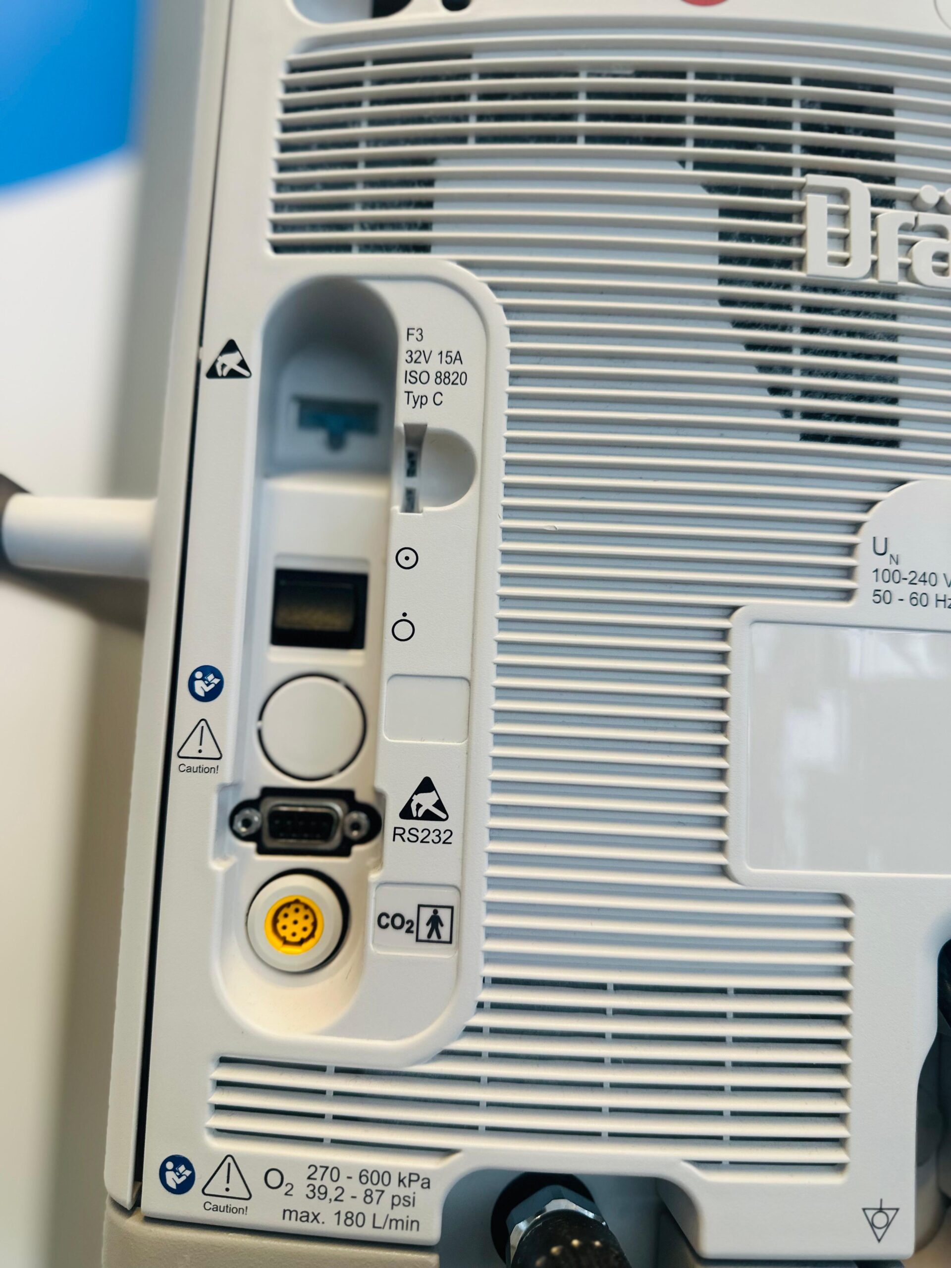 DRAEGER Savina 300 Ventilator – AM MEDICAL Germany